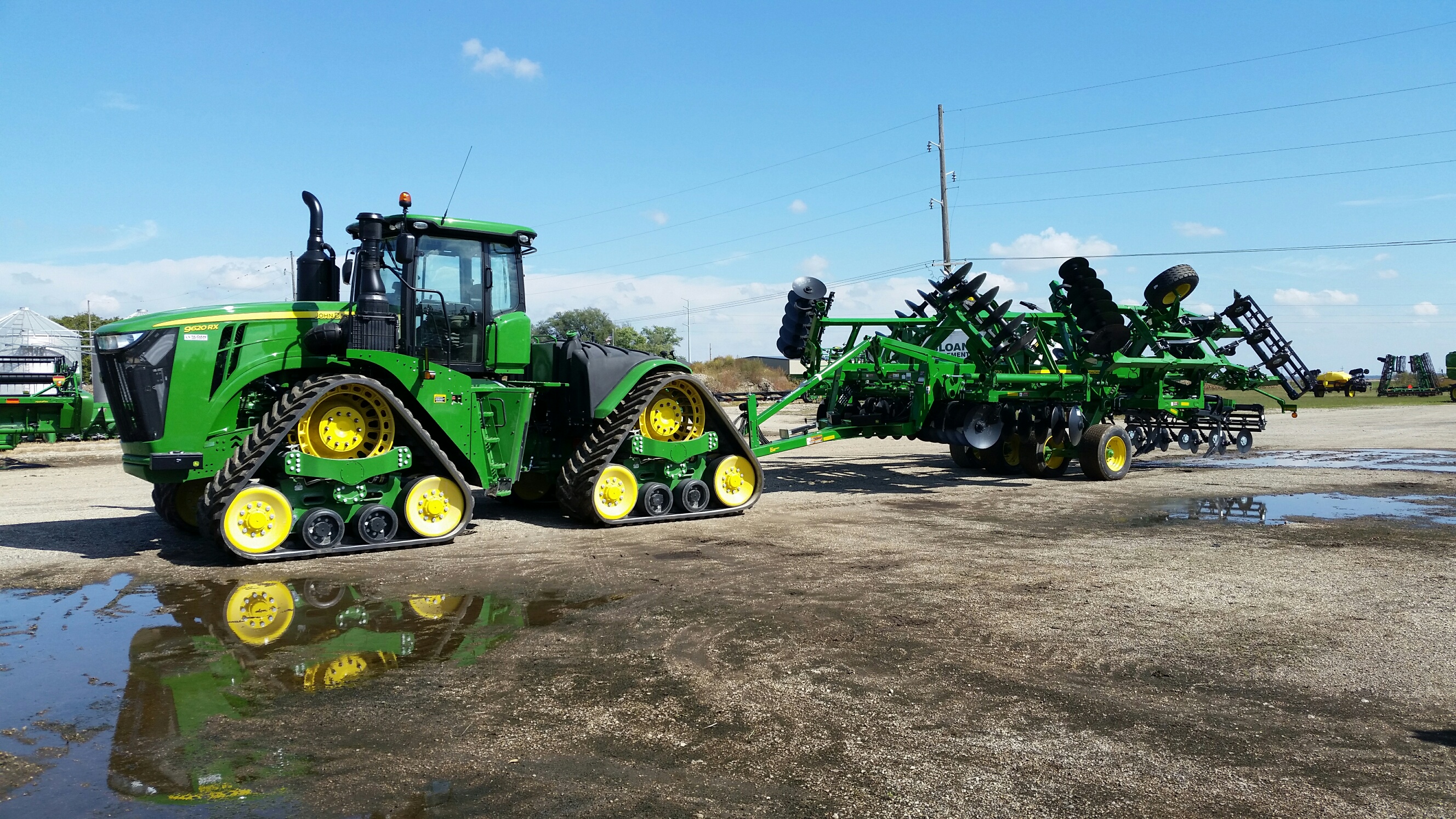 My 1200 Acre Review of the John Deere 2730 Disk Ripper – Sloan Support