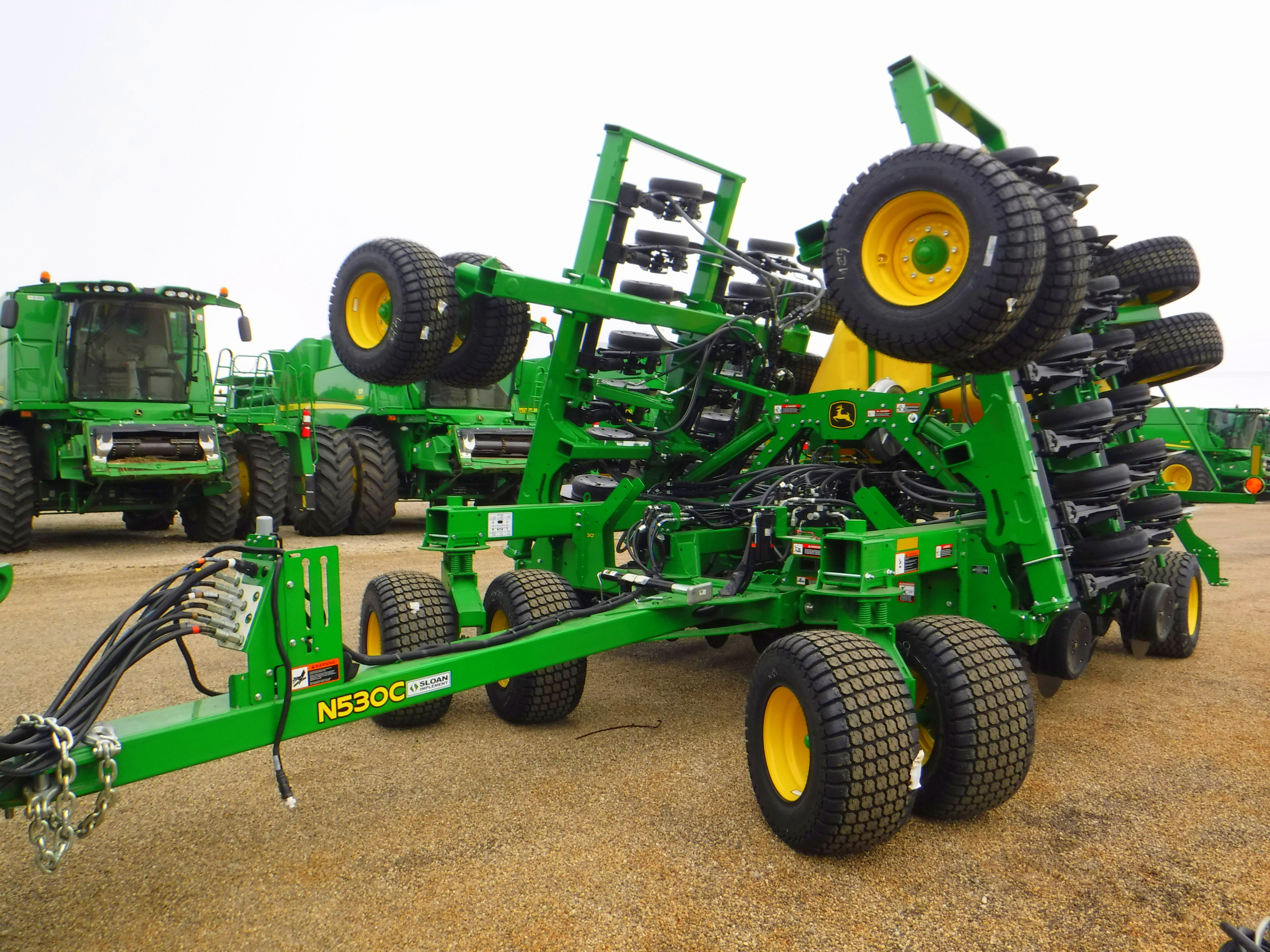 New John Deere 8R Tractors, CommandPro Joystick, & N500C Air Seeder ...